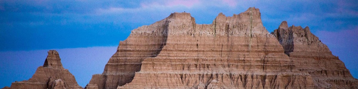 Geologic Formations: How Badlands Buttes Came to Be (U.S. National Park ...