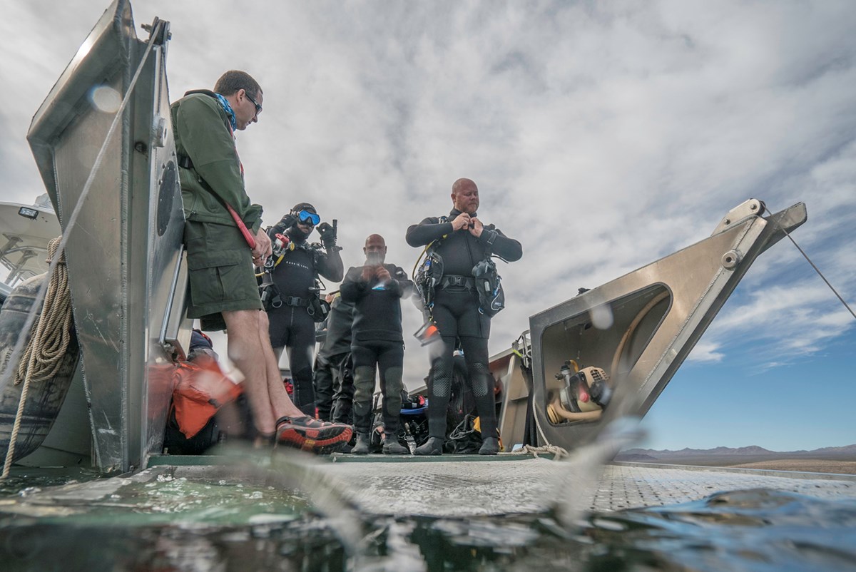 Wounded Veterans Find Healing at Lake Mead National Recreation Area (U ...
