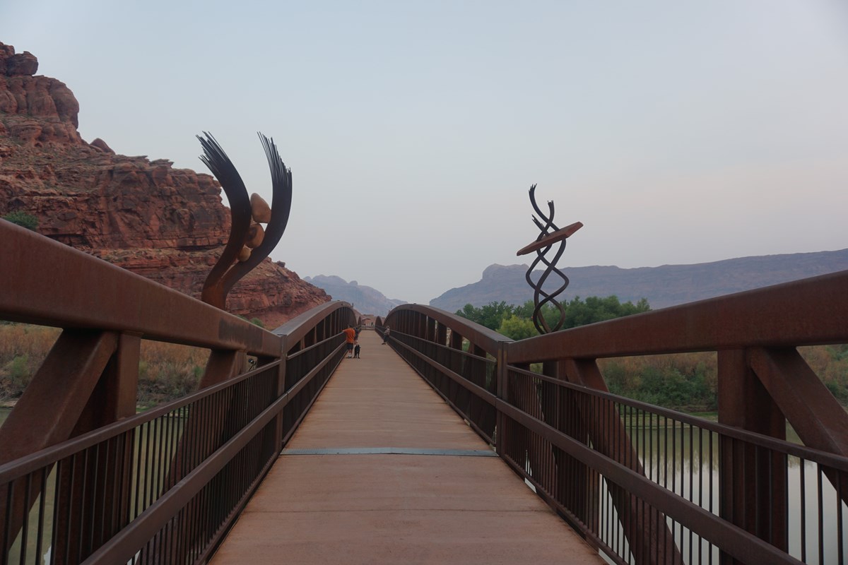Lions Park: Moab’s Gateway to its Natural Wonders (U.S. National Park ...