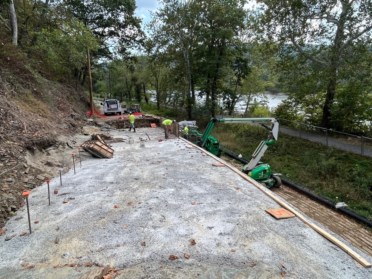 Repair Level 33 Dry-Laid Stone Wall - Chesapeake & Ohio Canal National ...