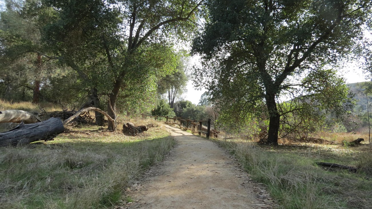 Hike Bench Trail to Balconies Cave Trail (U.S. National Park Service)