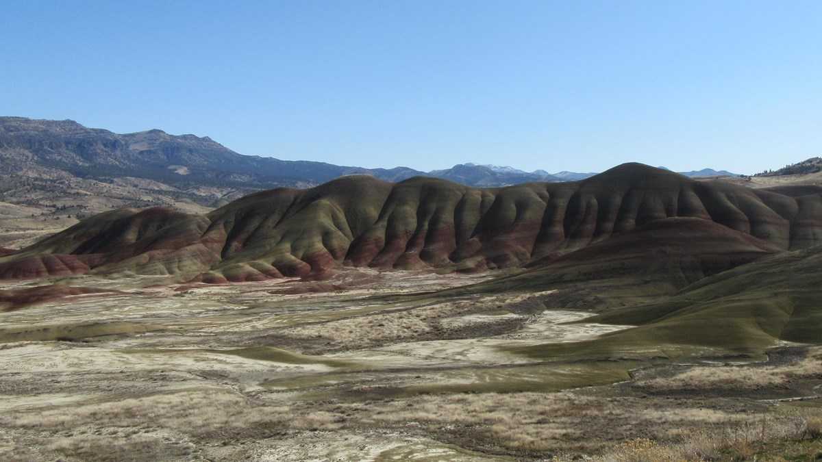 Painted Hills Overlook Trail (U.S. National Park Service)