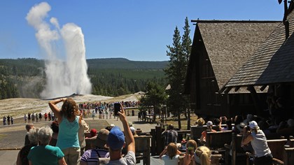 Photos & Multimedia - Yellowstone National Park (U.S. National Park ...