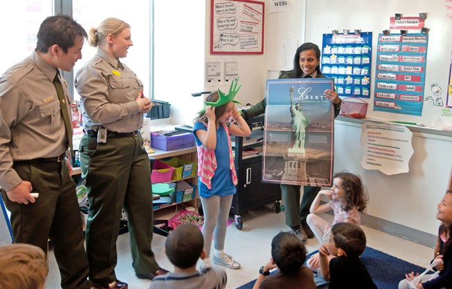 Ranger in the Classroom - Ellis Island Part of Statue of Liberty ...