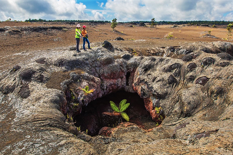 Day Hike - Mauna Ulu / Pu‘u Huluhulu - Hawai'i Volcanoes National Park ...